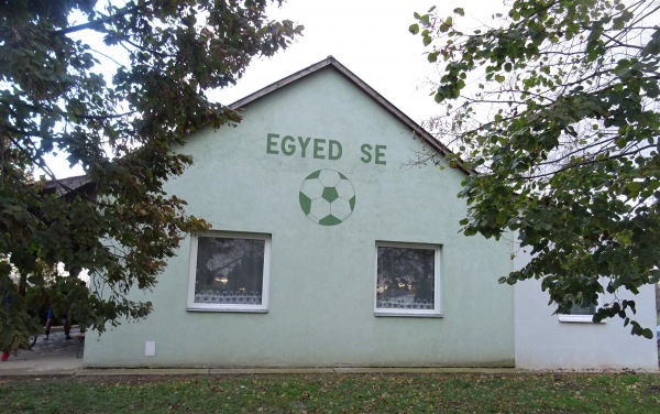 Egyedi Sportpálya - Stadion in Egyed